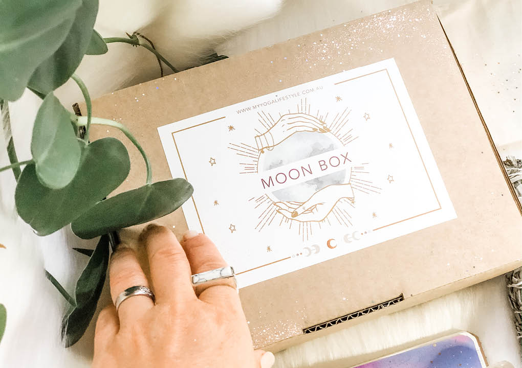 MOON BOX – MYL